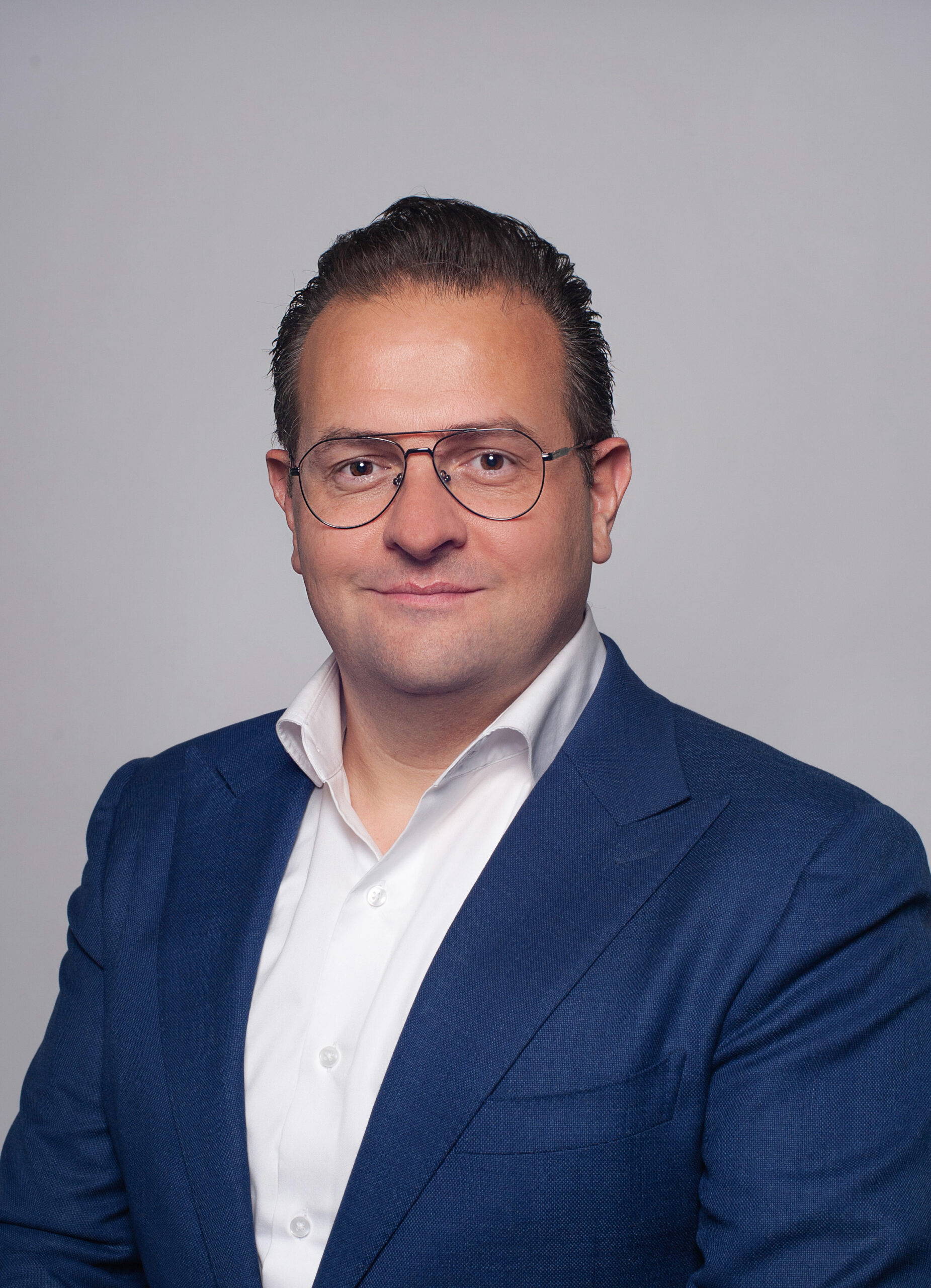 Drs. Dirk van Urk - Profinis